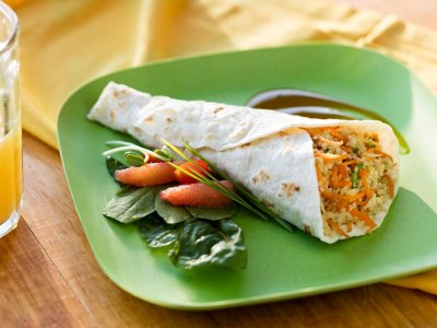 Cuscús y clara de huevo en pan de pita - Diario Sirio Libanés